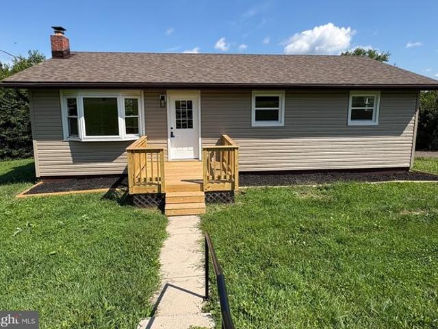114 Peach Dr, Romney, WV 26757