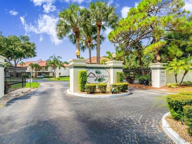 114 Pine Hollow Dr 114, Englewood, FL