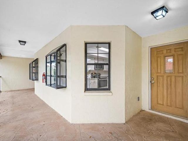 114 Pine Hollow Dr #114, Englewood, FL 34223