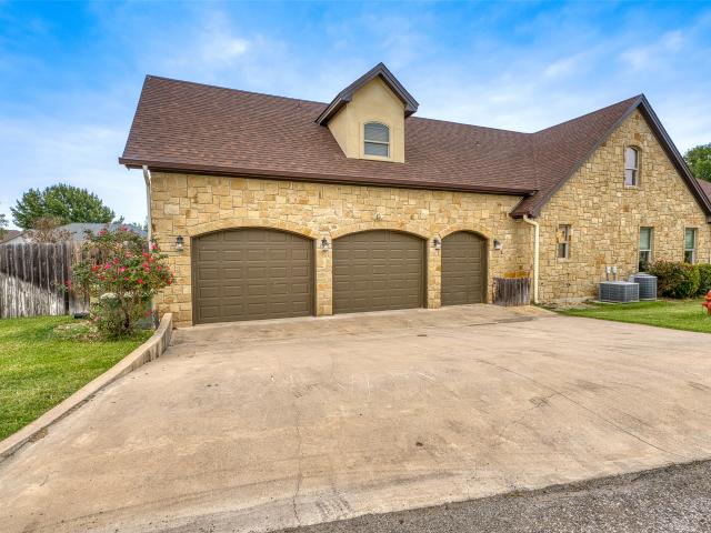 114 Preston Trail, Meadowlakes, TX 78654 | MLS #9767