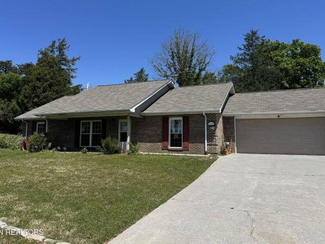114 Rolling Acres Way
