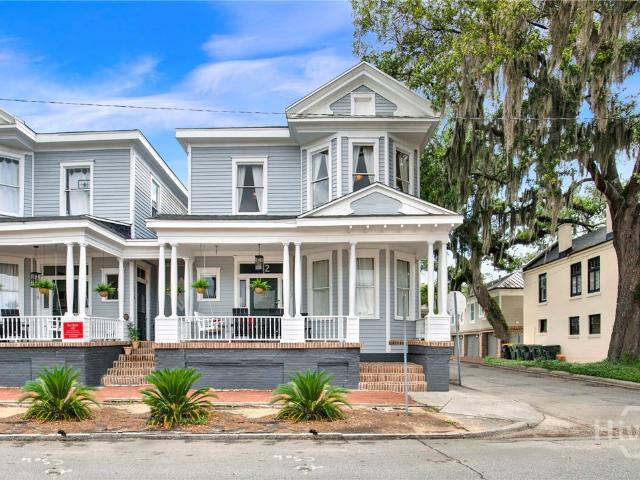 114 W Waldburg Street