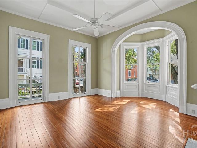 114 W Bolton St, Savannah, GA 31401 | MLS #SA348225 | Compass