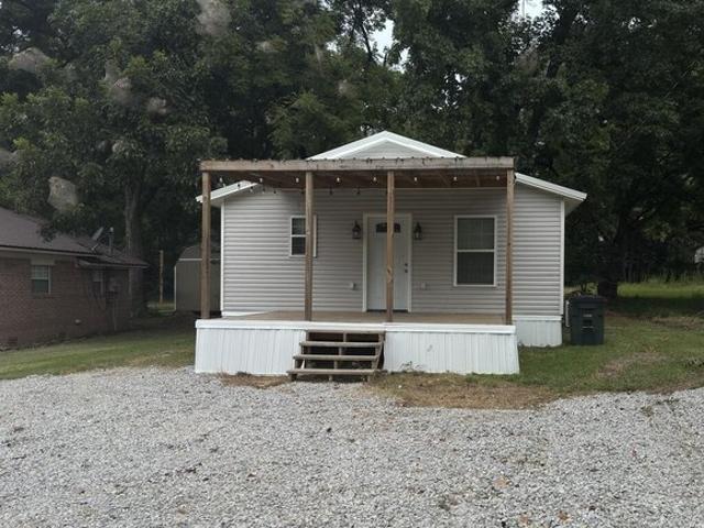 114 W Countiss St, Bruce, MS 38915