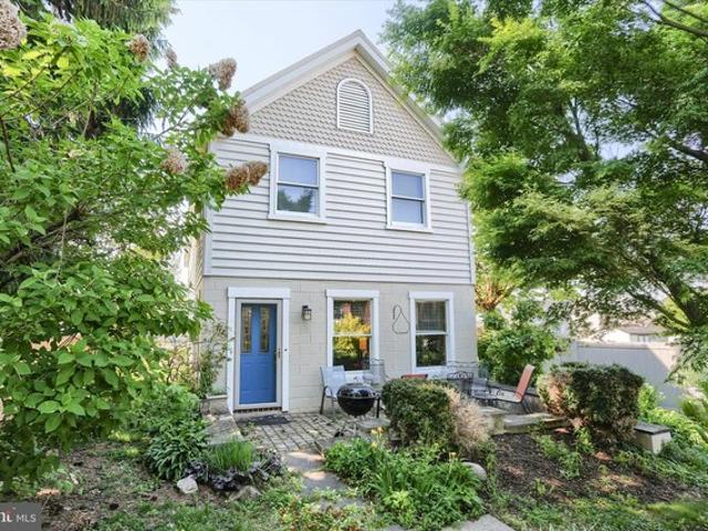 114 W Gettysburg St, Dillsburg, PA 17019