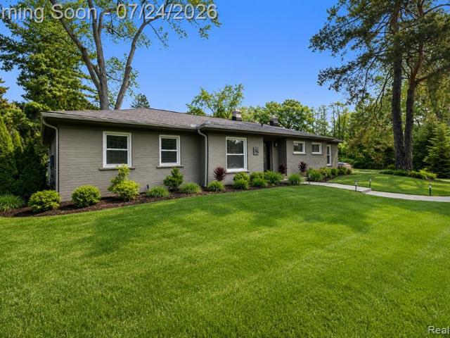 114 W Hickory Grove Road