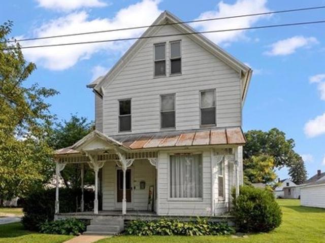 114 W Pine St, Red Bud, IL 62278