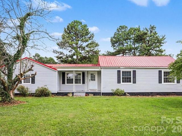 114 Whitman Cir, Mooresville, NC 28115