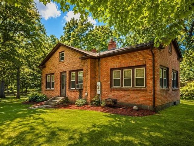 114 Witheridge St, Agawam, MA 01030