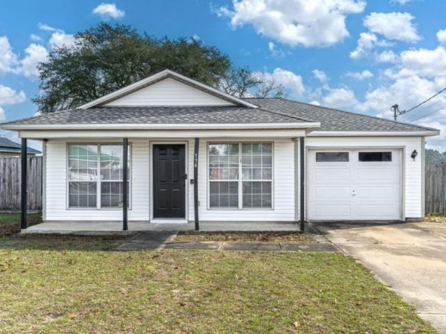 114 Wild Horse Dr, Crestview, FL 32536