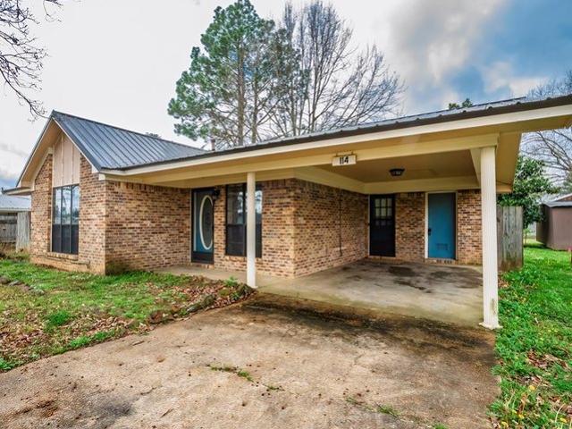 114 Williams St, Bruce, MS 38915