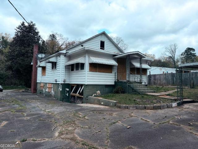 114 Teat Street SE