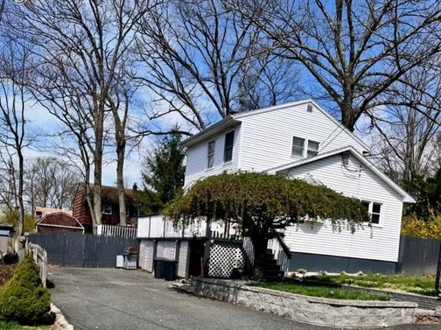 114 Tulsa Trl, Hopatcong, NJ 07843