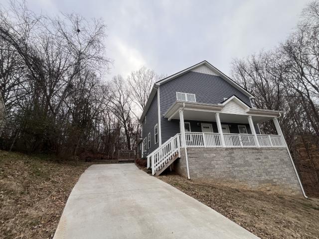 114 Valley View Cir # B