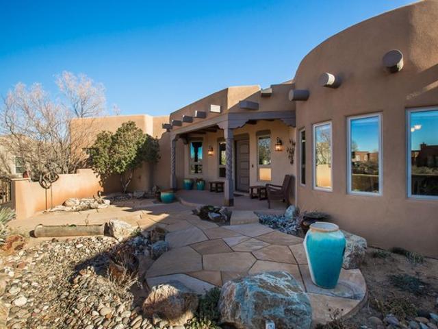 114 Veronica Ct, Corrales, NM 87048