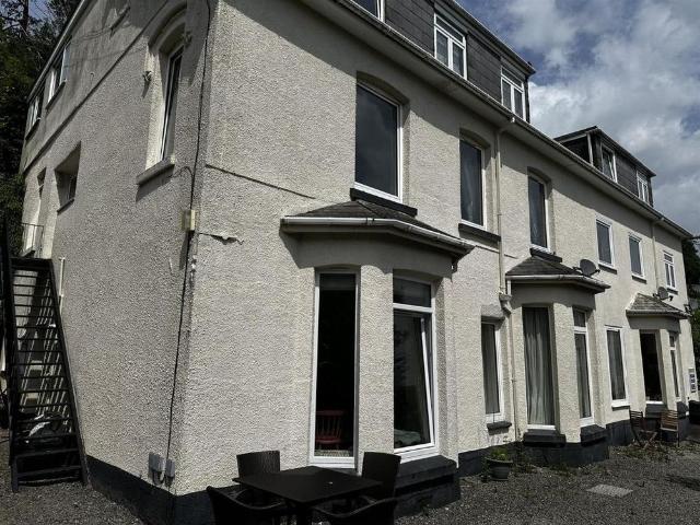 114, Victoria Road, Dartmouth