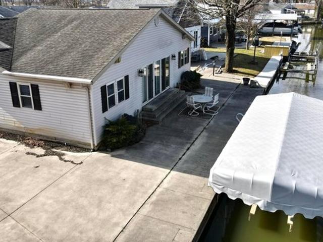 11543 Circle Dr, Lakeview, OH 43331
