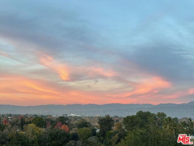 11543 Sunshine Ter, Studio City, CA 91604 | MLS #26698 | Compass