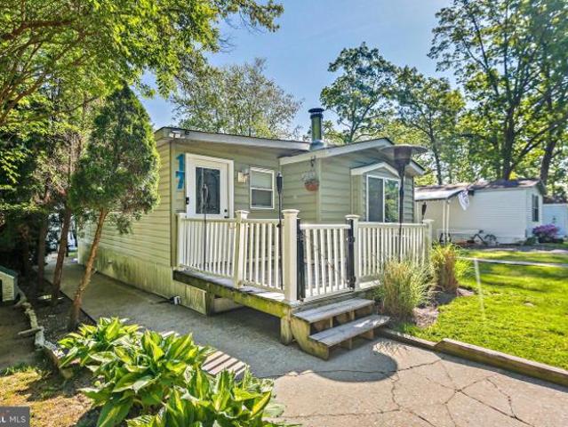 11540 Philadelphia Rd #17, White Marsh, MD 21162