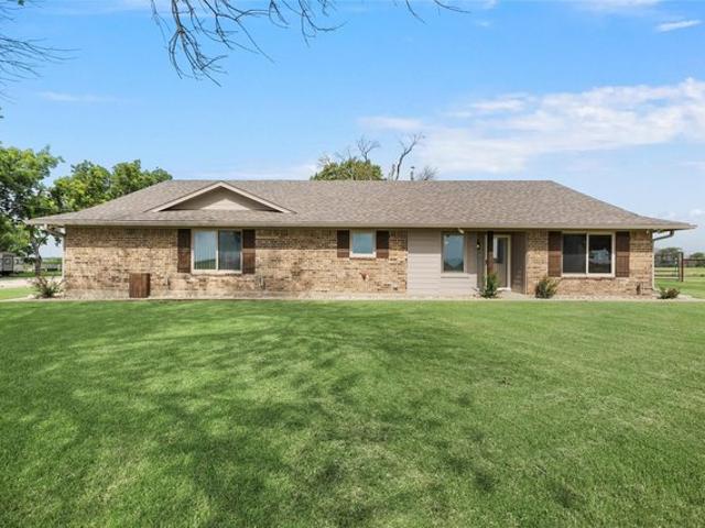 11541 Old Dallas Rd, West, TX 76691