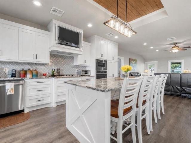 11541 Old Dallas Rd, West, TX 76691 | MLS #21182
