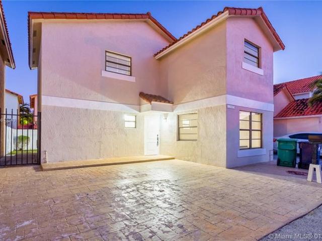 11547 SW 7th St, Sweetwater, FL 33174