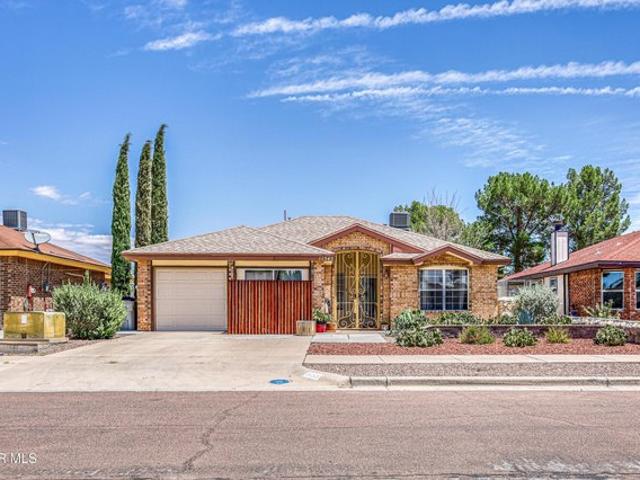 11545 Caballo Lake Dr, El Paso, TX 79936