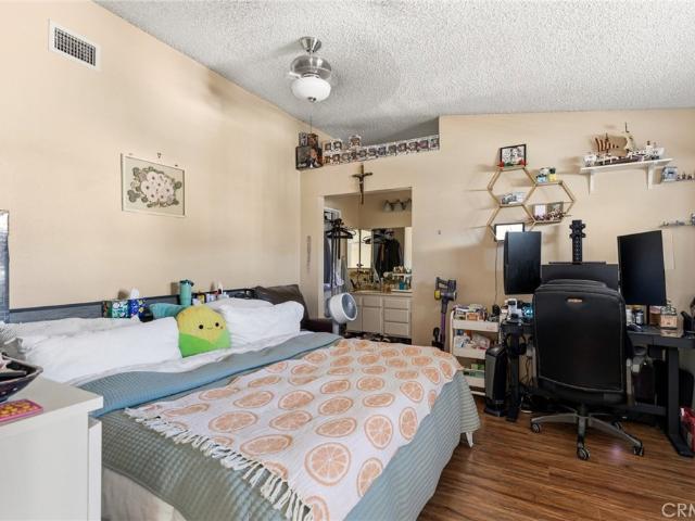 11545 Honeyglen Rd, Pacoima, CA 91331 | MLS #CV26003