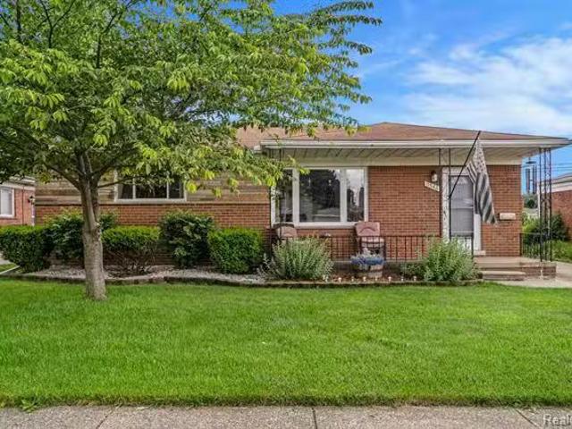 11546 GERALD DR, WARREN, MI 48093 Single Family Residence For.