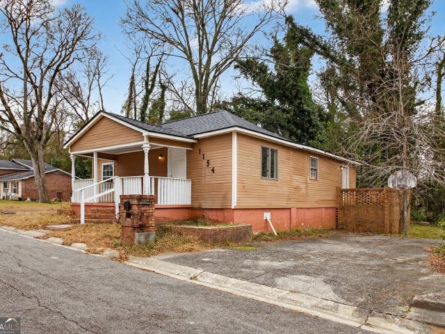 1154 Davis Circle