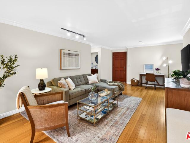 1154 S Barrington Ave, Unit 114, Los Angeles, CA 90049 | MLS #26663 | Compass