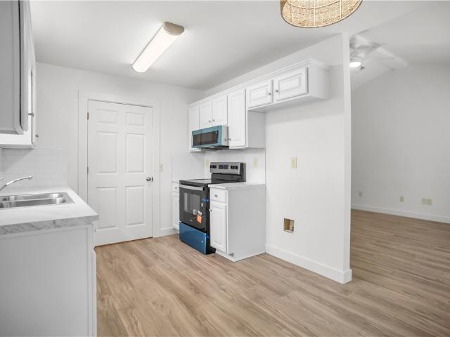 1154 S Pepper Tree Lane