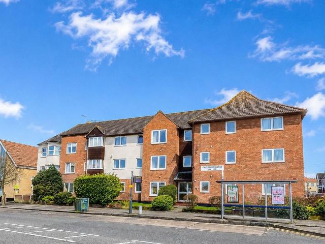 1154 1158 London Road, Leigh on Sea SS9 2 bed flat to rent £1,150 pcm £265 pw
