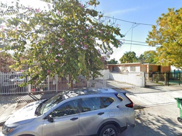 1154 28th St NW, Miami, FL 33127
