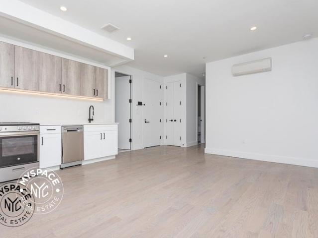 #1154 4Bed 2Bath | Shared Roof Deck | Laundry in b