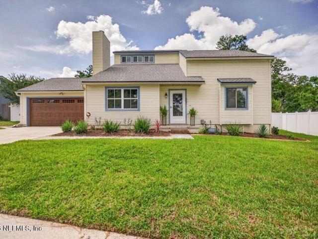 11557 Broad Leaf Dr, Jacksonville, FL 32225