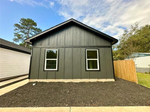 11557 Persimmon St, Willis, TX 77318 | MLS #5315 | Compass