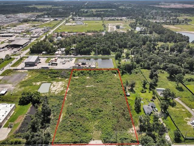 11554 Suburban Dr, Houston, TX 77050