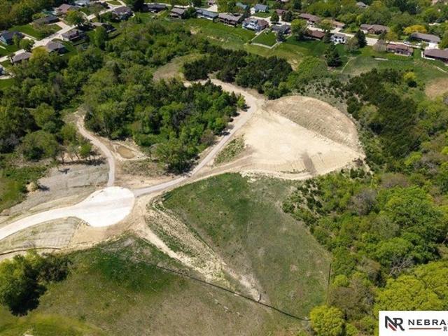 1155 N 28th Ave, Blair, NE 68008