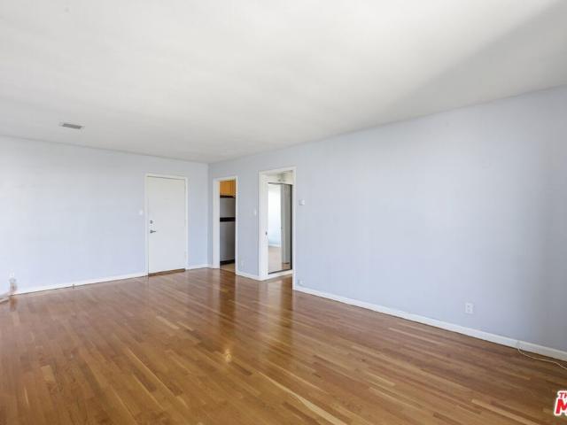1155 N Clark Street 1