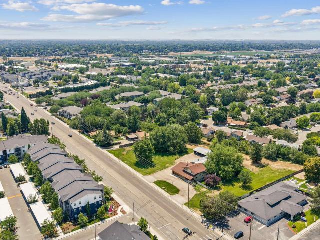 1155 N Maple Grove
