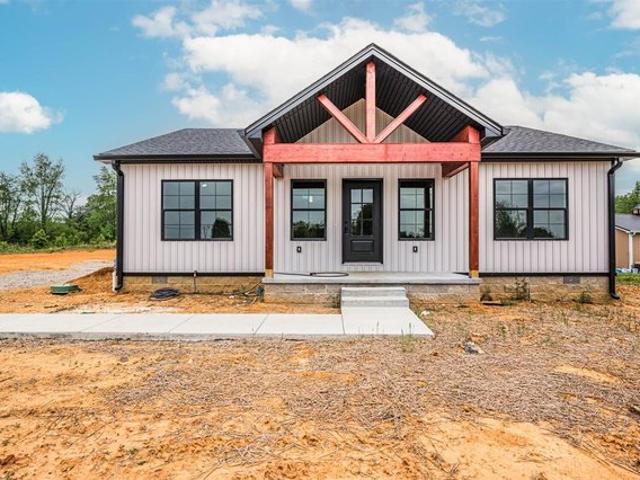 1155 New Grove Rd, Smiths Grove, KY 42171