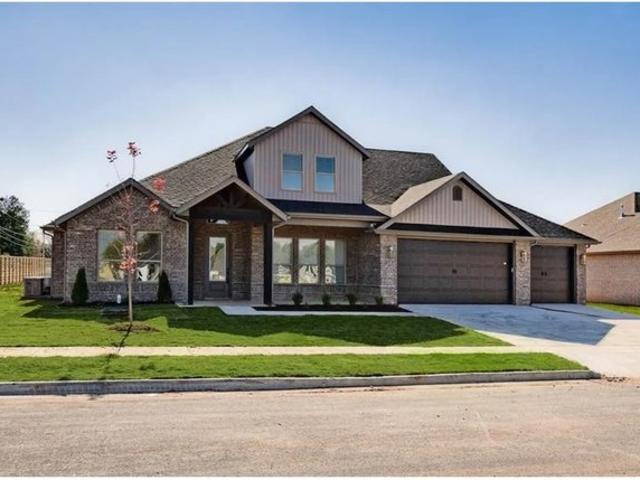 1155 Oak Bend Loop, Springdale, AR 72762