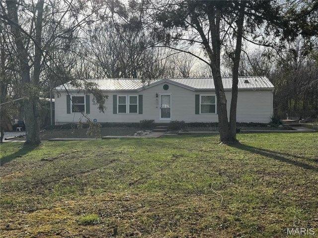 1155 Crabapple Ln, Saint Clair, MO 63077