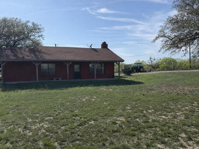 1155 Jones Rd, Kingsbury, TX 78638