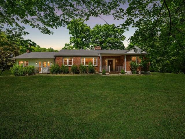 1155 Ridge Hill Rd, Goodlettsville, TN 37072