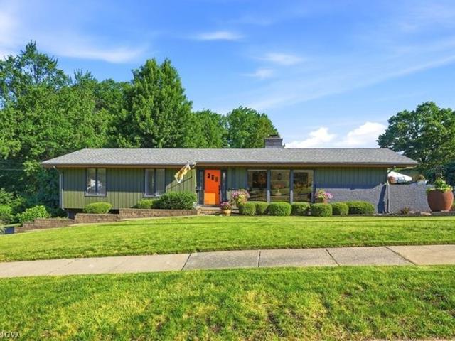 1155 Romayne Dr, Akron, OH 44313