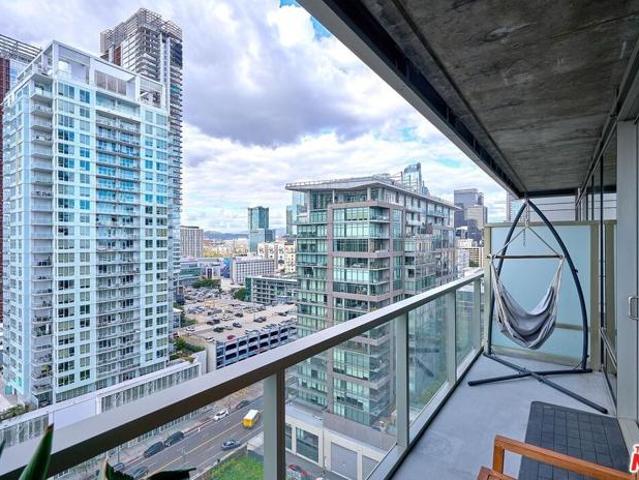 1155 S Grand Ave #1708, Los Angeles, CA 90015