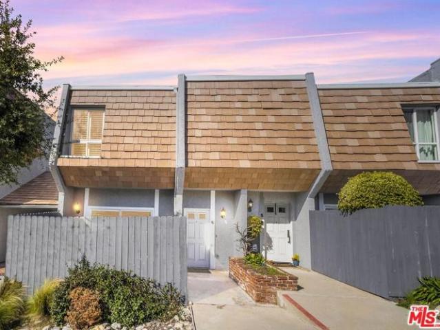 1155 11th St #6, Manhattan Beach, CA 90266