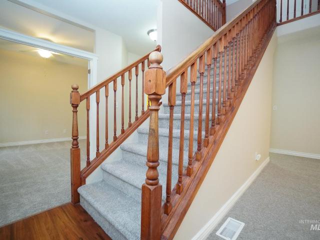 11565 W Zachary